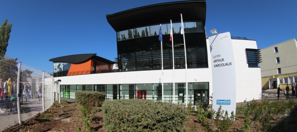 Restructuration et travaux dans les établissements scolaires de ... Restructuration et travaux dans les établissements scolaires de ...